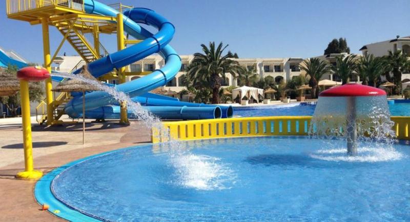 Aktiv ferie, Aqua Splash, tennis, udflugter, planlægning